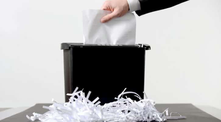 How To Clean And Unjam a Paper Shredder? - Iron Shield Security